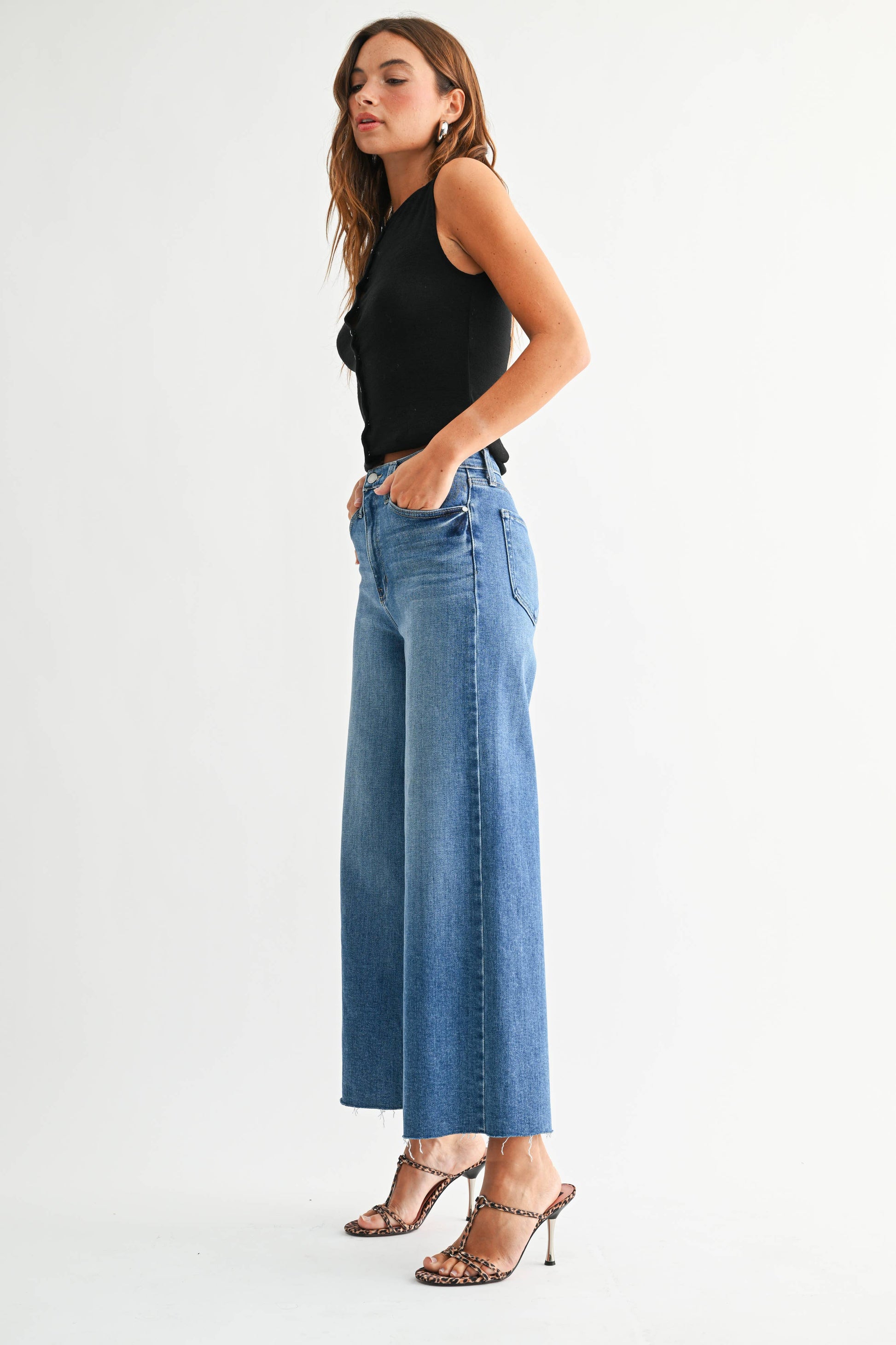 Scissor Cut Wide Leg – The Feathered Farmhouse