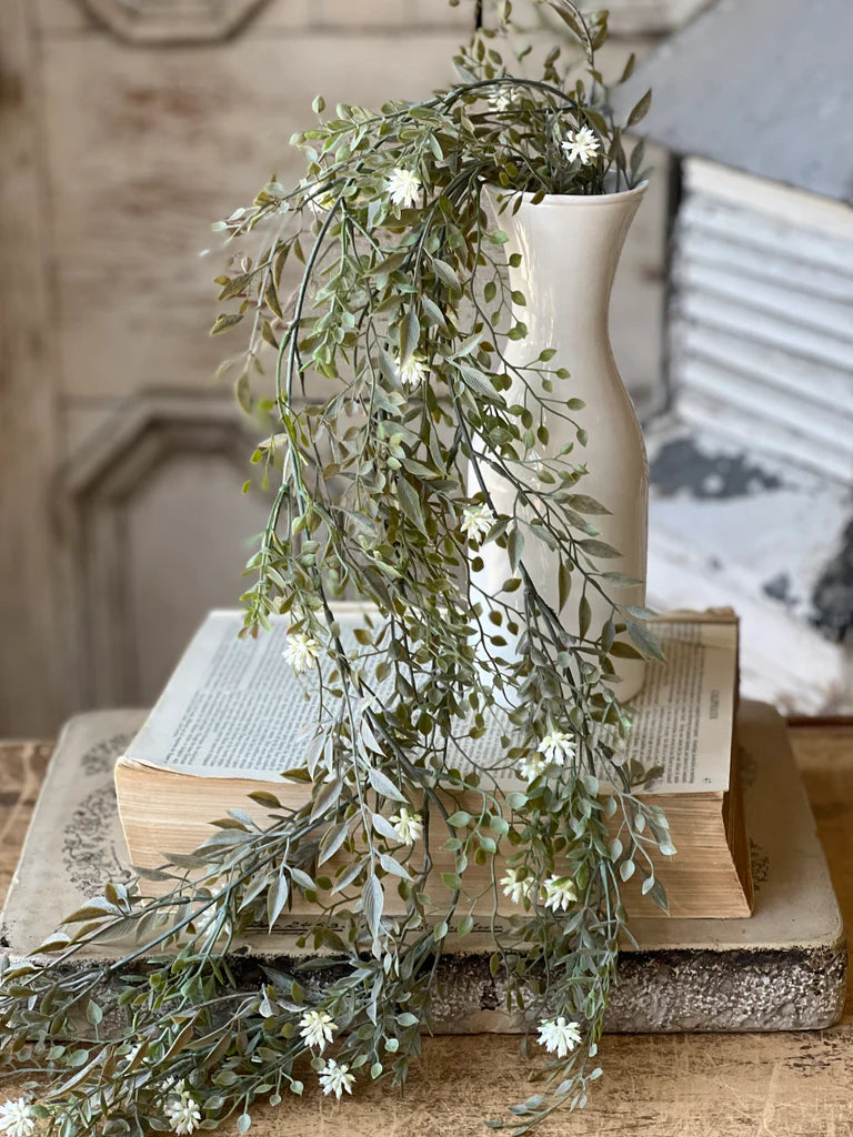 Chadwick Buds Hanging – The Feathered Farmhouse